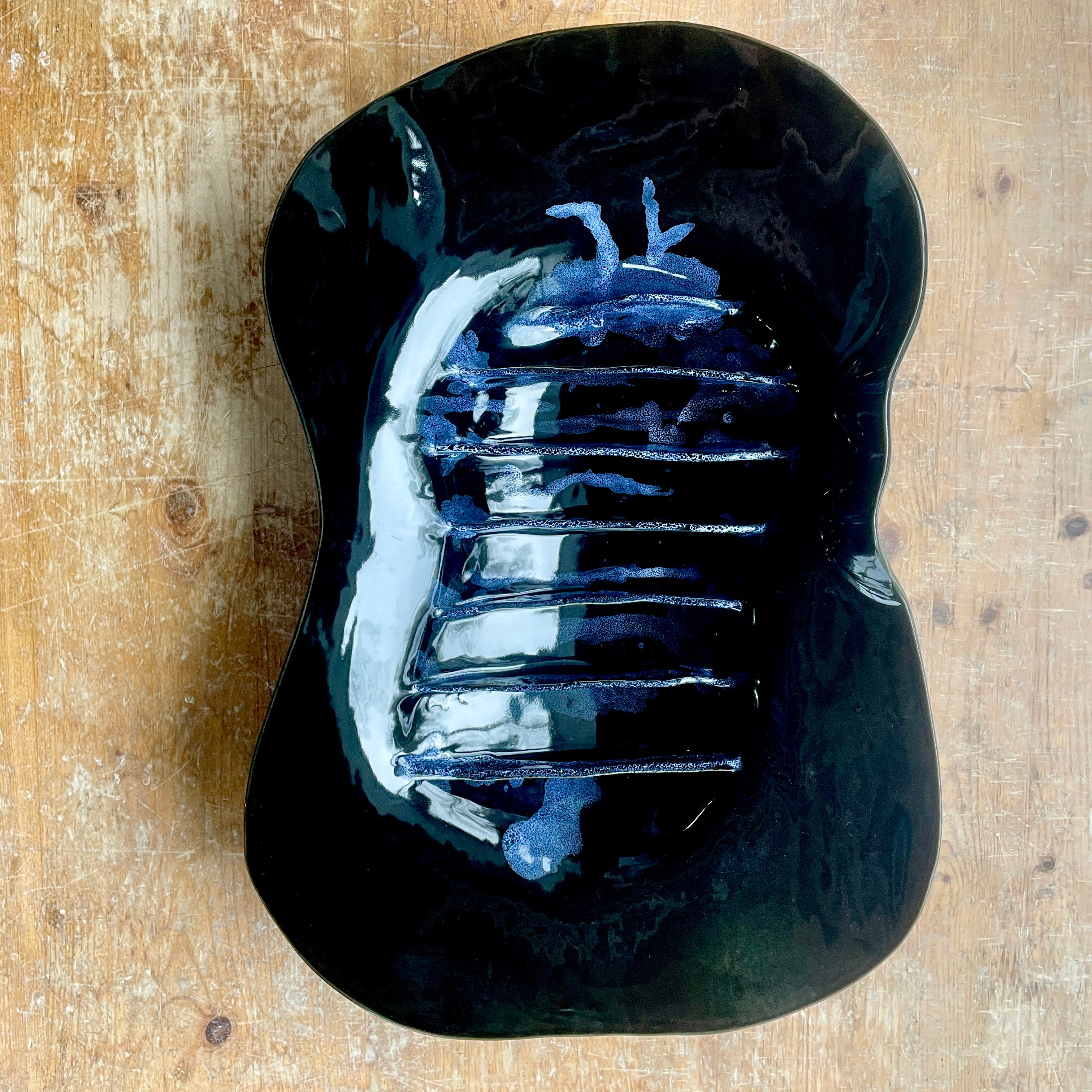 Plateau De Service Sur Pied - Elevated Serving Platter | Poterie Robin ...